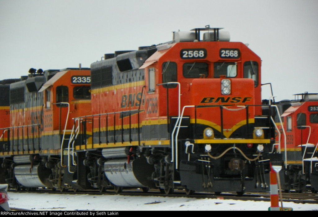 BNSF 2568